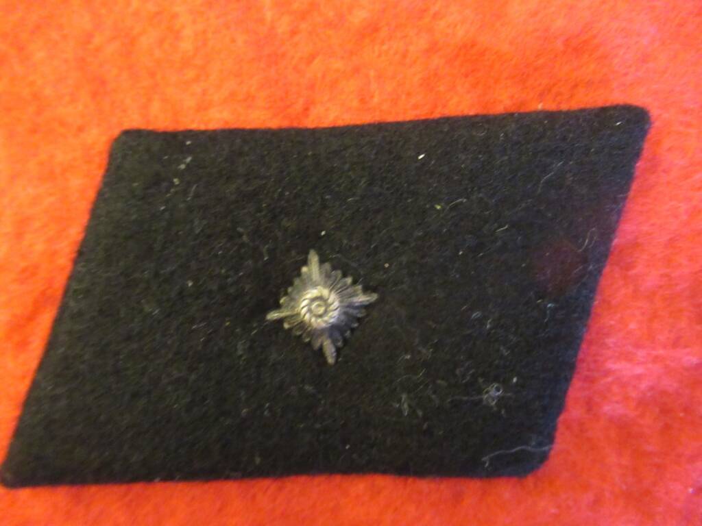 SS-VT rank tab, one small pip – German Militaria Mike